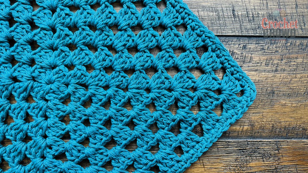 Crochet Naturals Traditional Granny Dishcloth - YouTube