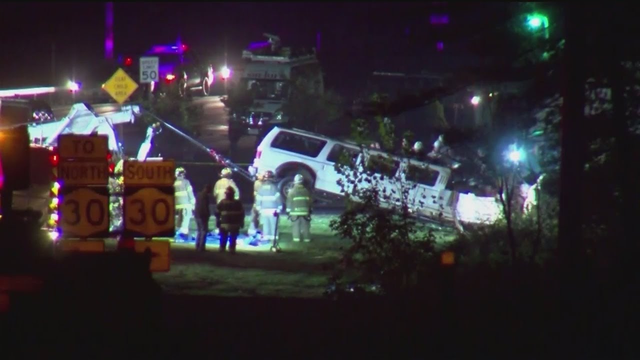 20 dead in upstate NY crash involving limousine, police say - YouTube