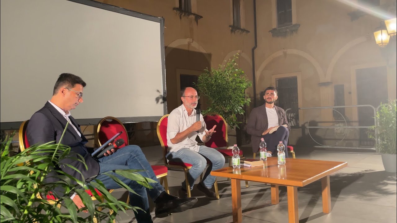 Fabio Repici presenta il libro ‘I SOLDI DELLA P2’ a Milazzo - YouTube