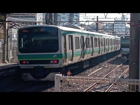 [常磐線発着のすれ違い!] 上りE231系0番台快速上野行・下りE531系0番台快速土浦行 松戸駅にて2023,12/3 - YouTube