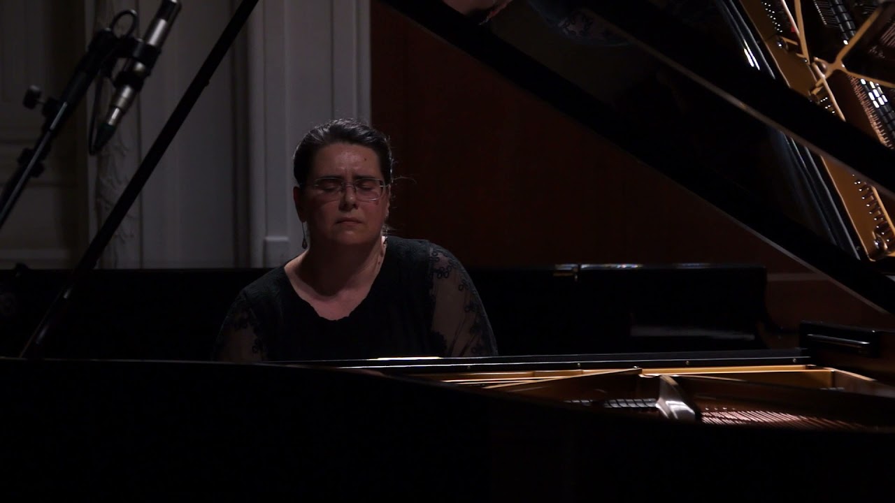 Schumann - Intermezzo - YouTube