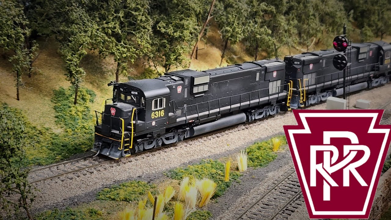 Amazing HO Scale 1960's Train Layout! - YouTube