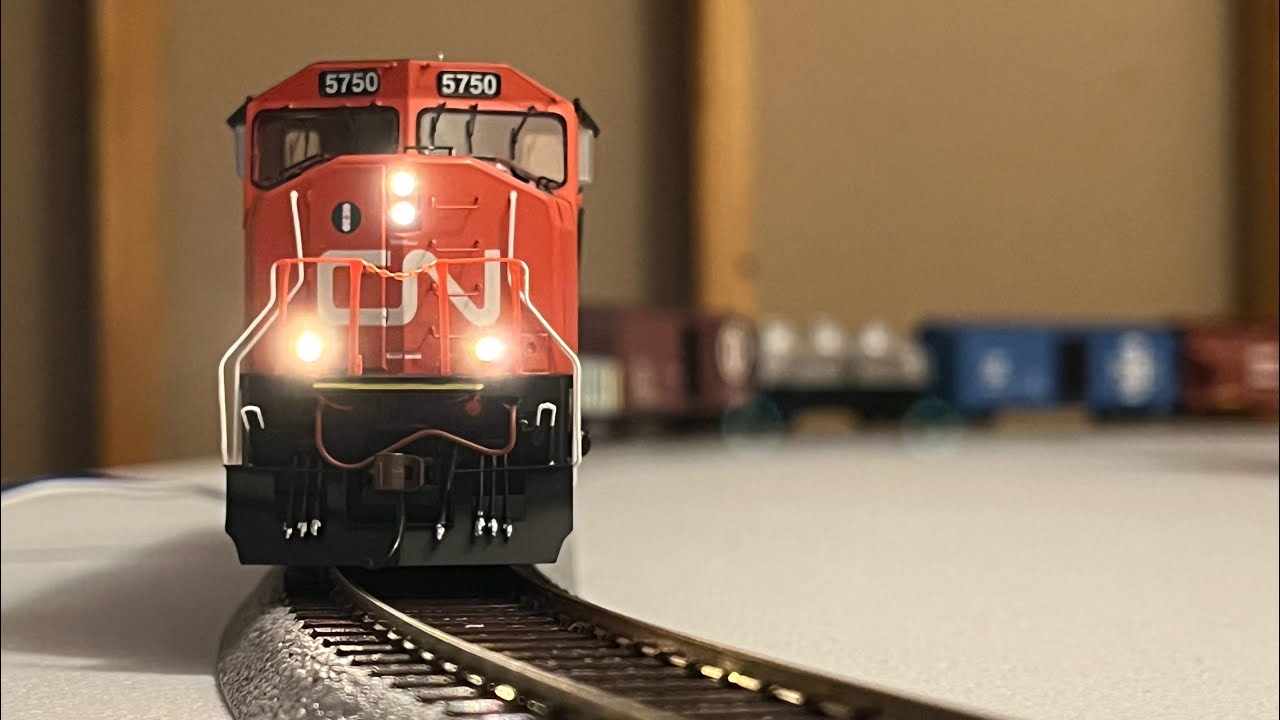 Overview of Athearn Genesis’s CN SD75I with DCC & Sound! (4/17/24 ...