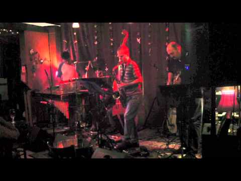 Preston Beebe Ensemble Improvisation No1 4:16:11 - YouTube