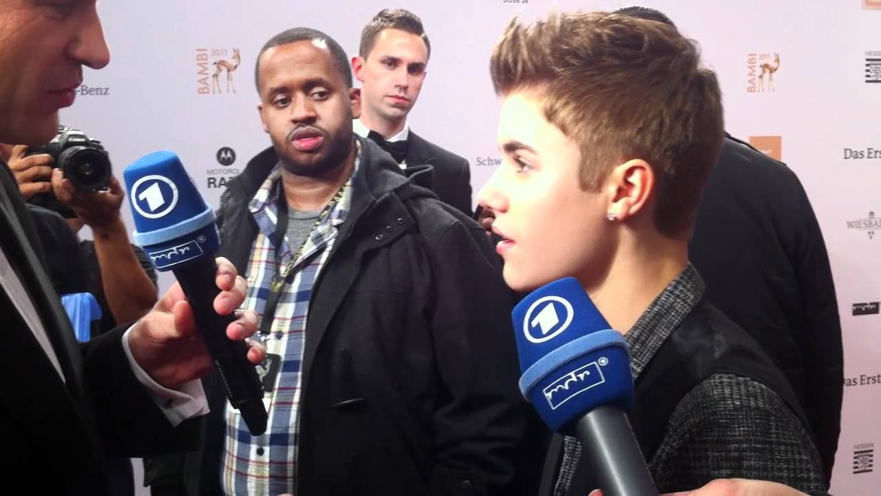 JUSTIN BIEBER im Interview und Euphorie bei der BAMBI-Verleihung 2011 ...