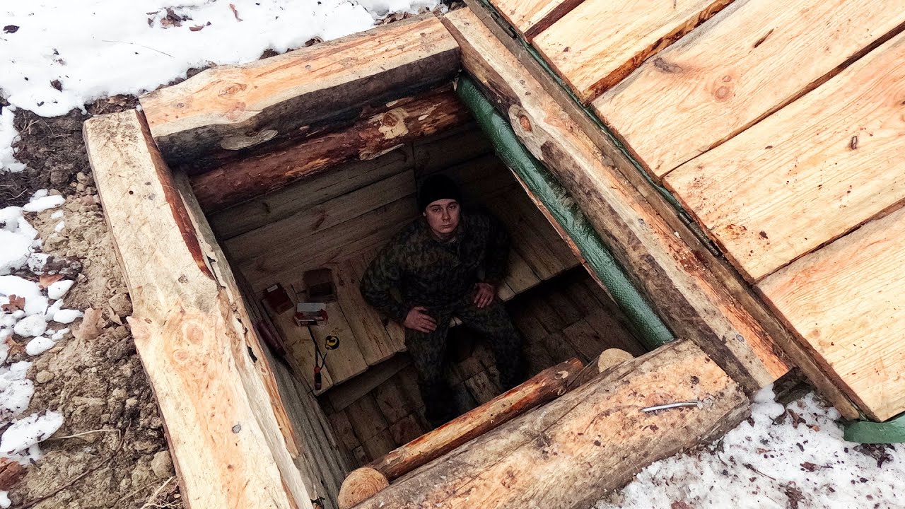 Building an underground bunker for the winter, bushcraft skills - YouTube