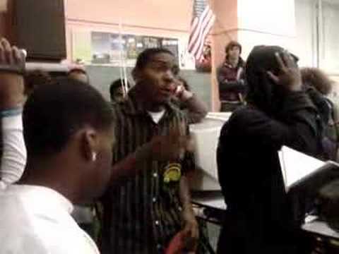 Rahzel Beatboxing over a Freestyle - YouTube