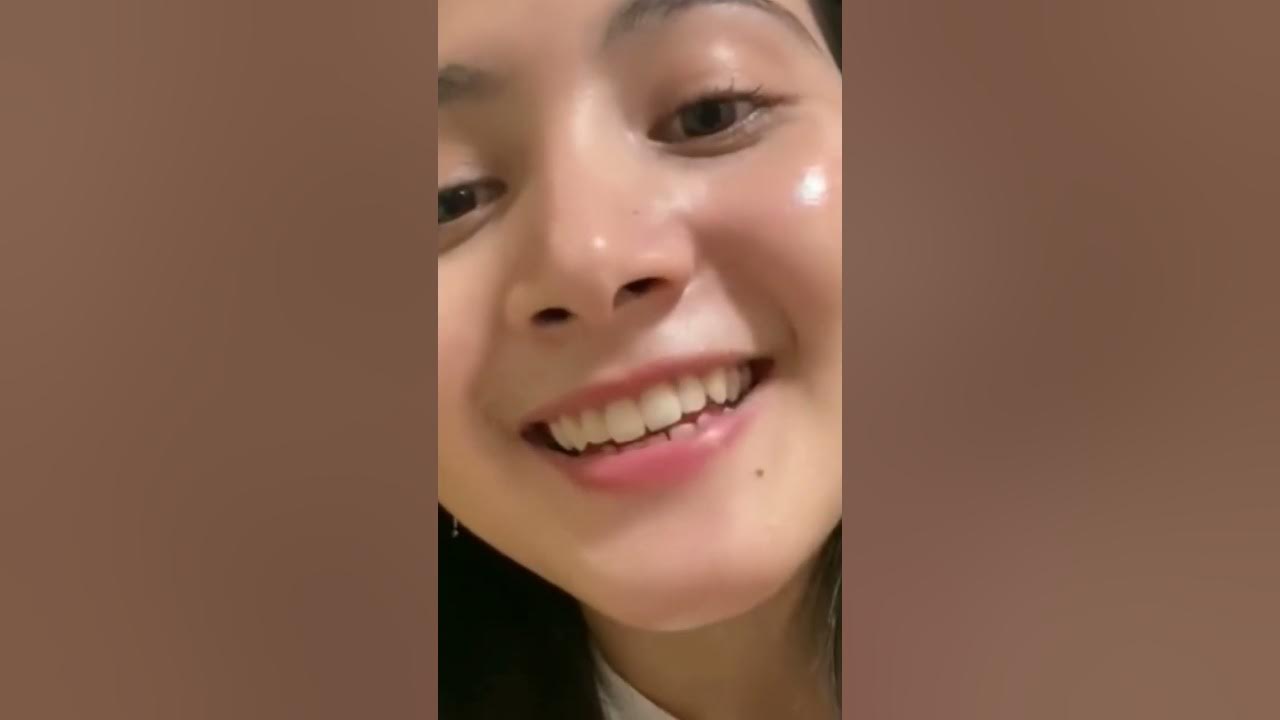 Bulan Sutena Hot Zum In Face Fancam - YouTube