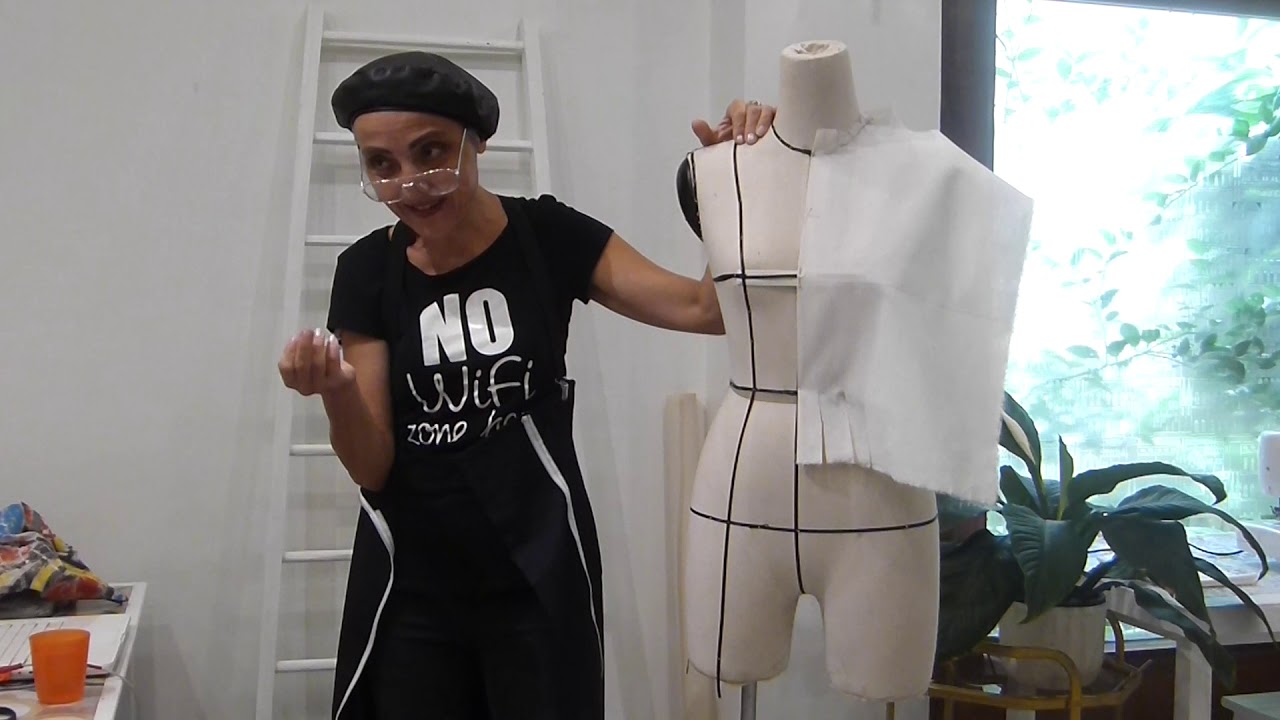Basic bodice | Front draping - YouTube