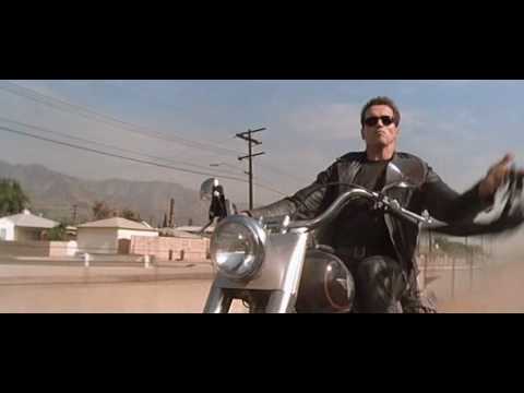 Terminator 2 Best Scene Carrera Moto VS Camión en Español - YouTube