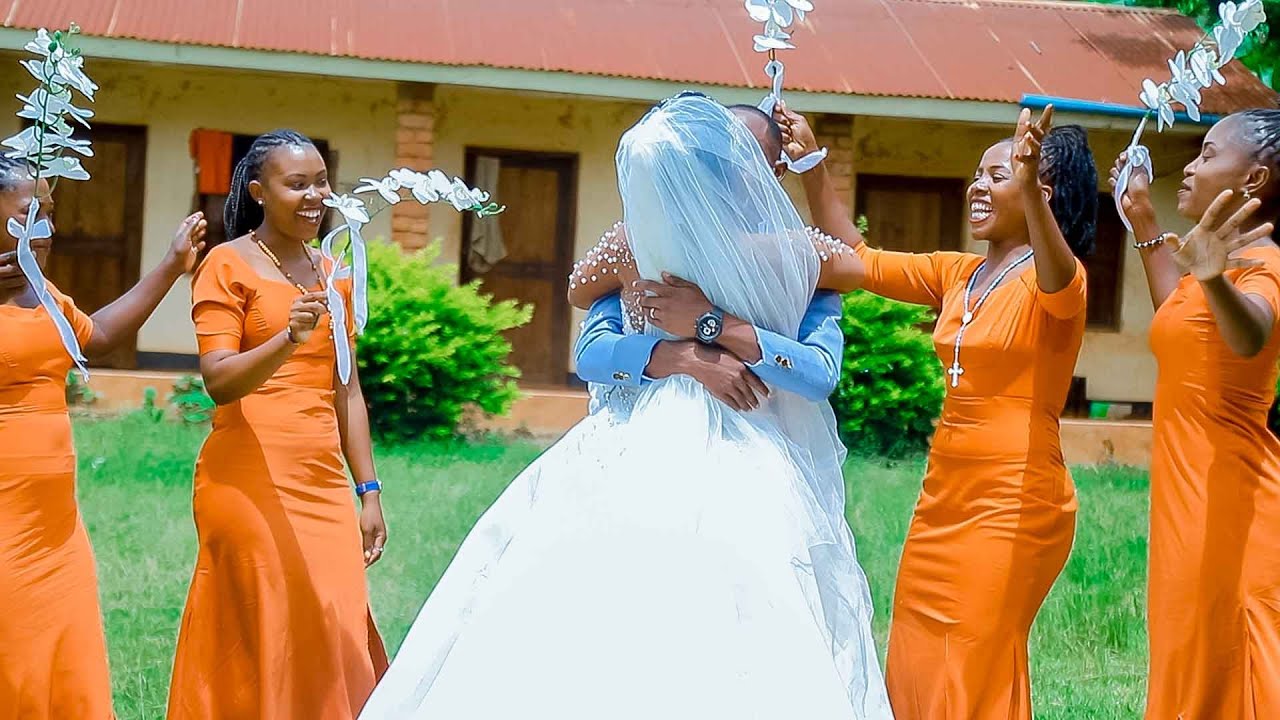 BIBI HARUSI ALIVYOMKATAA BWANAHARUSI ,STORY YAKUSISIMUA SIKU YA NDOA ...