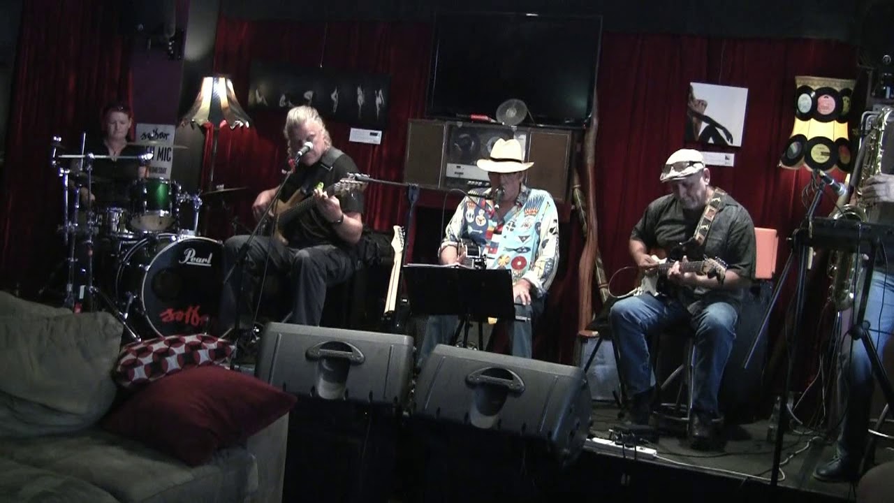 Barry Charles & The Deeper Beat 'Brain Rave' longer version (Barry ...