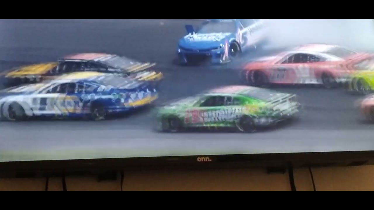 Kyle Larson Crash Nascar Cup Series Pocono Raceway Highpoint 400 - YouTube