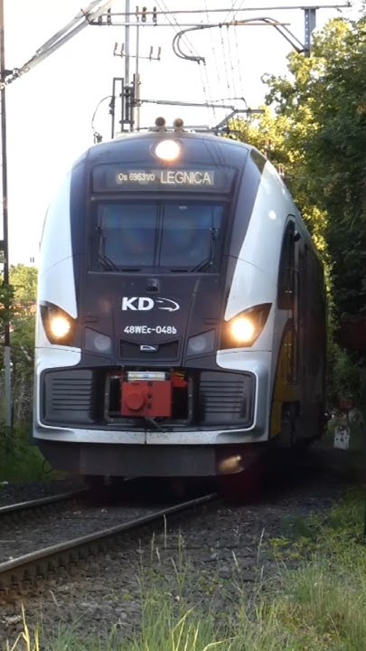 Odjazd 48WE-048 z MEGA RP1 ze stacji Lubań Śląski #KD #trainspotting #pkp #kolej #train #RP1 ...