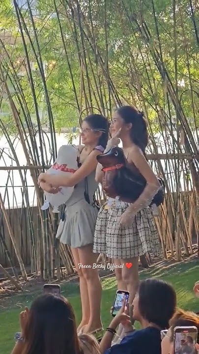 How Cute 😍Freen Becky With Fluffy & BoBa 😘/Freen Becky Together #freenbeck #freensarocha #becky ...