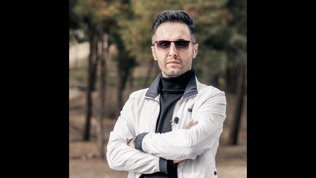 Salar Reviews Live Stream - YouTube