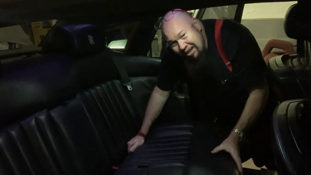 Rolls Royce Phantom Amplifier Replacement - YouTube