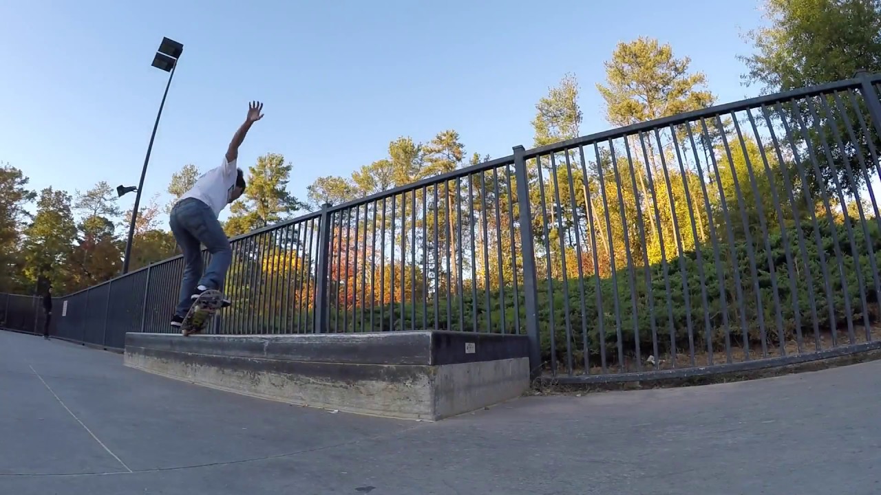 Rob Skate at ATL Skatepark - YouTube