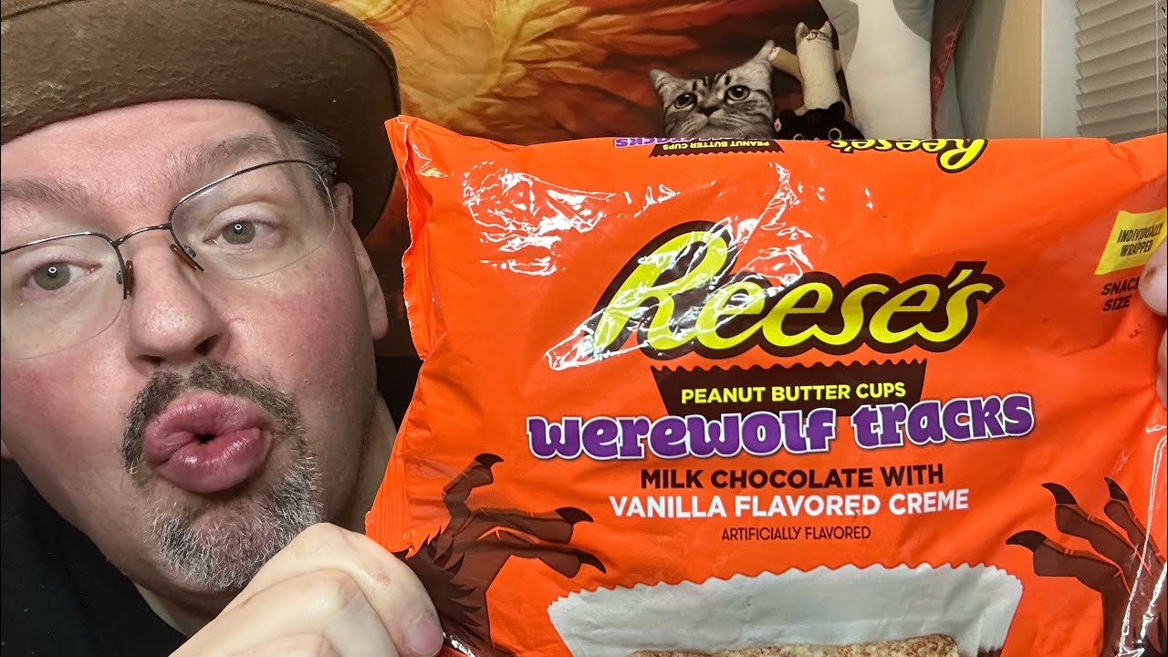 Chocolate World : Reese’s Werewolf Tracks - YouTube