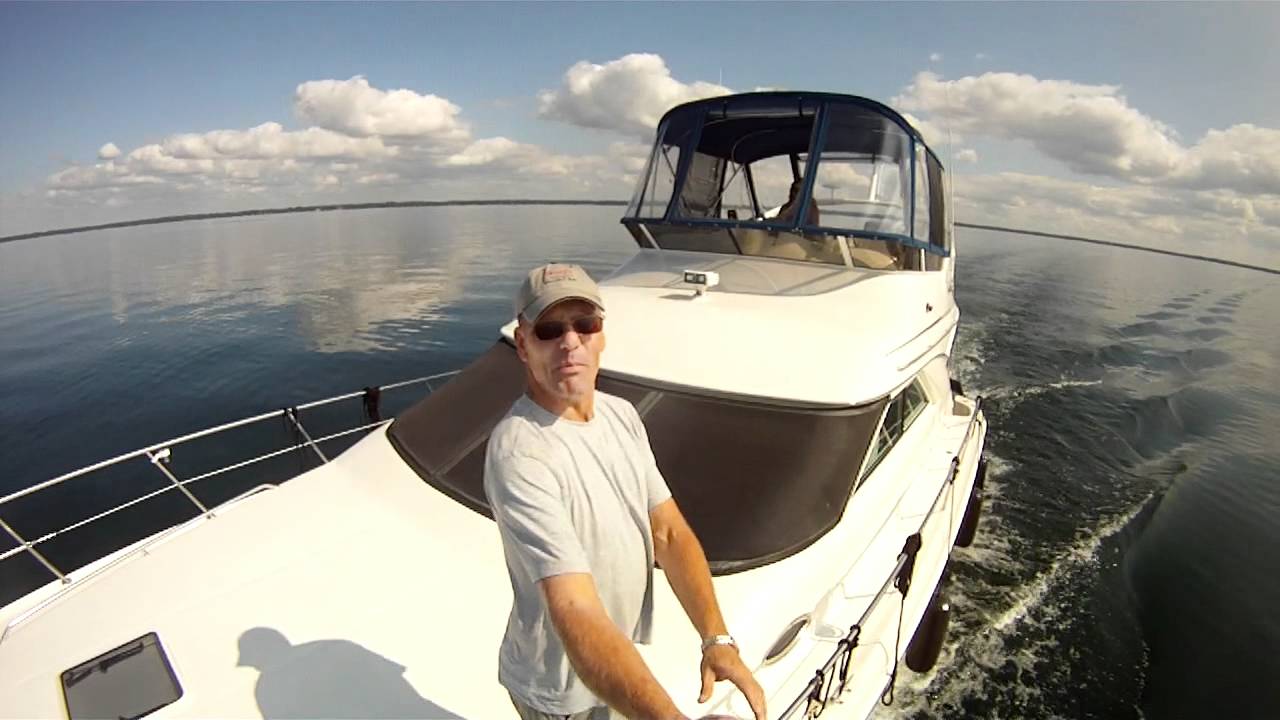 Sea Ray 400 Sedan Bridge Walkaround - YouTube