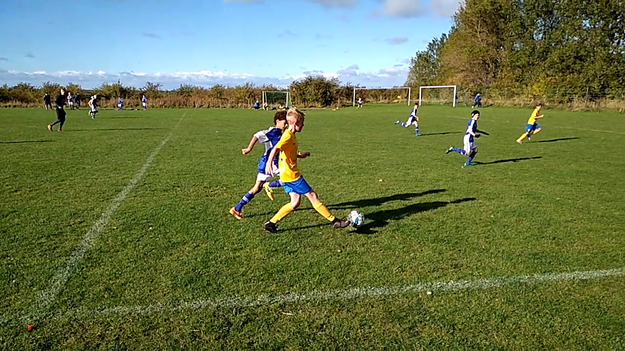 IFK Klagshamn P06 vs Svedala IF P06 2017-10-08, 2a halvlek - YouTube