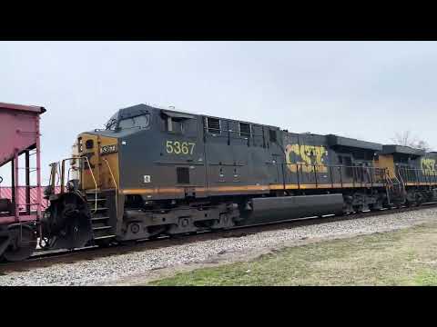[CSX] 892 not 882 passes by Parkton NC - YouTube