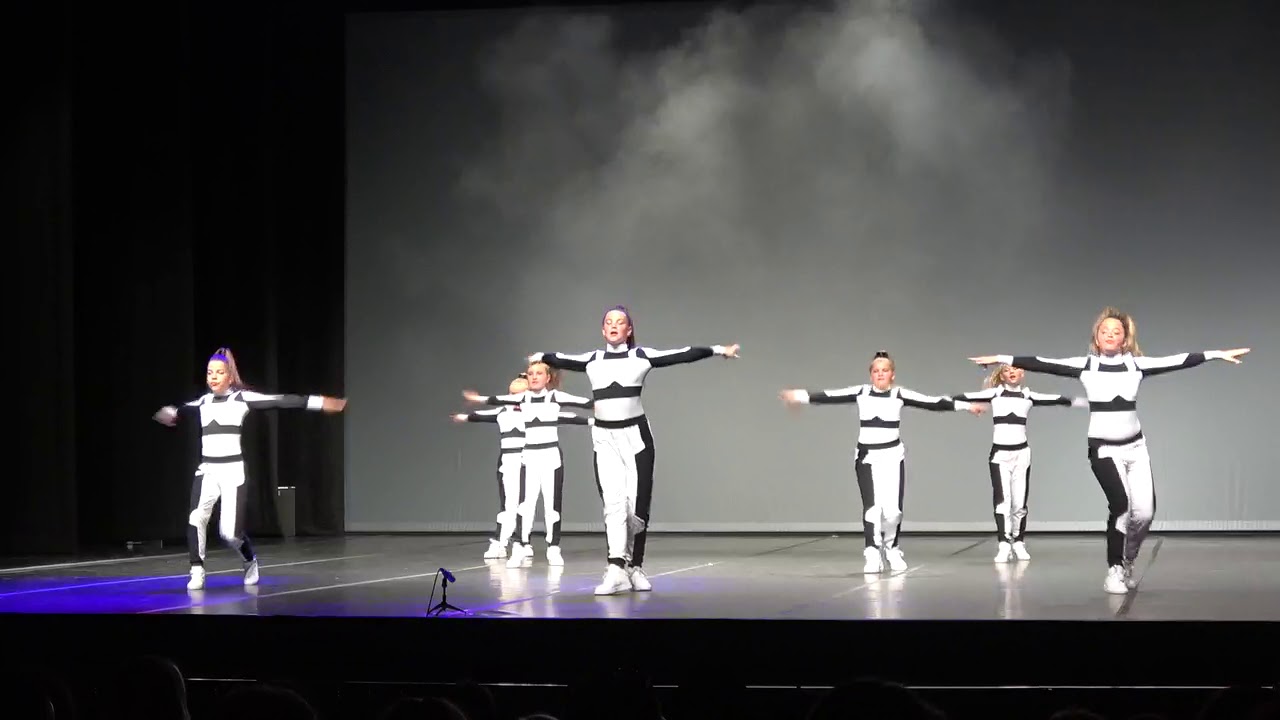 Dance World Cup 2019, "Remix" Hasland Dance Studios, England - YouTube