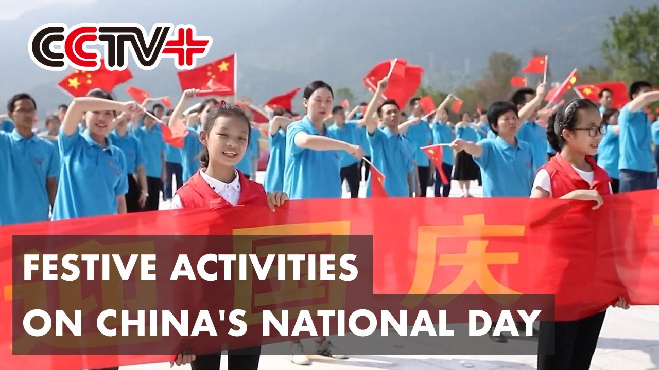 People Enjoy Festive Activities on First Day of National Day Holiday ...