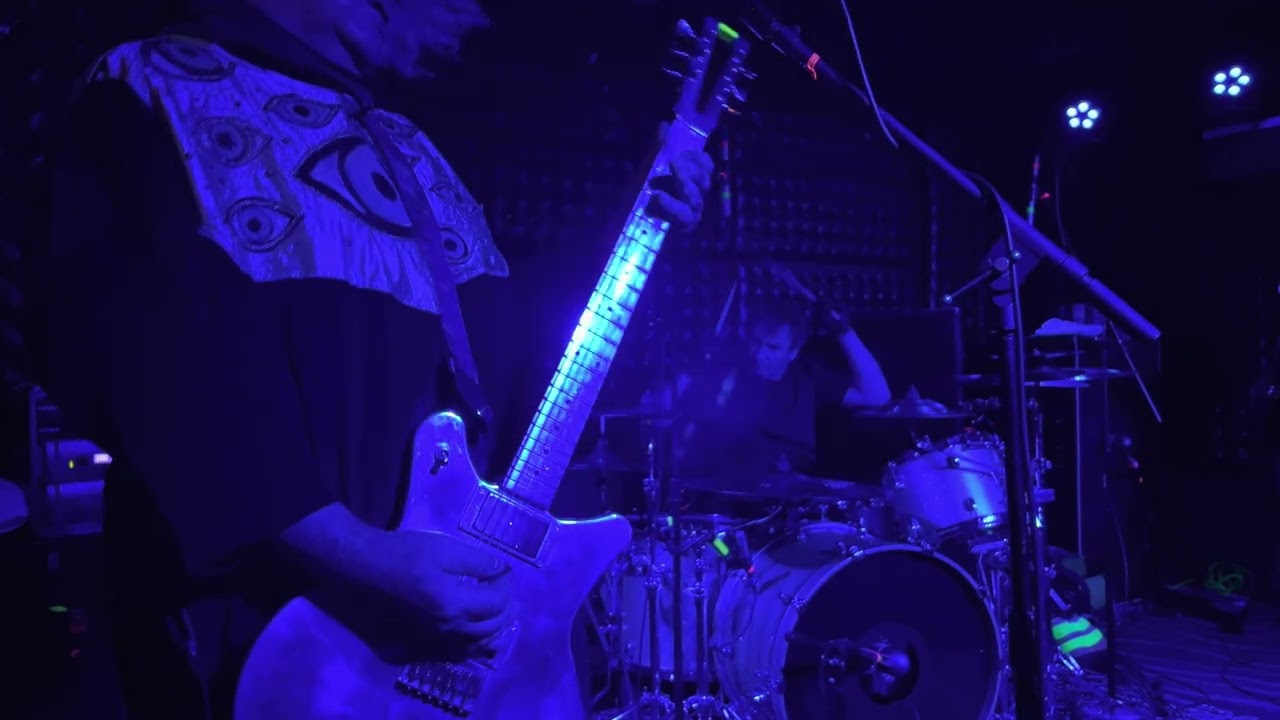 Melvins "Lizzy" @ The Casbah San Diego CA 06-14-2022 - YouTube