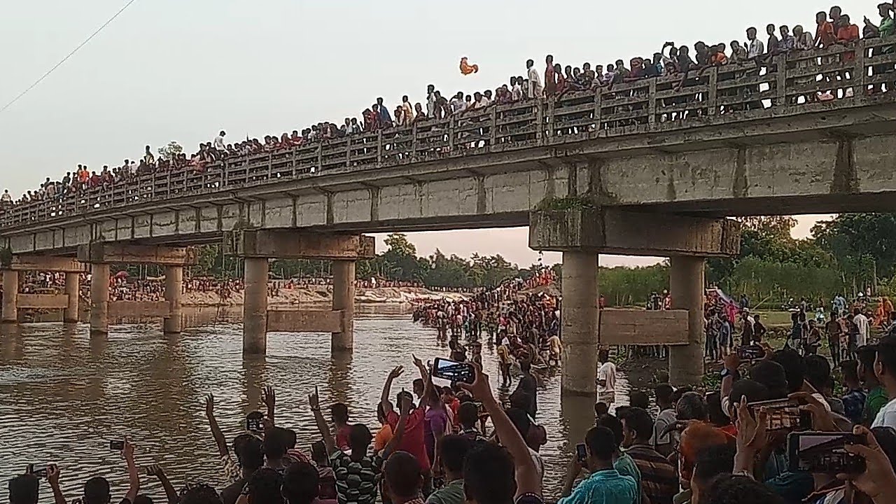 ফাইনাল খেলা। তুফান বনাম বাংলার বাহাদুর নৌকা বাইচ খেলা। Nowka bice khla ...