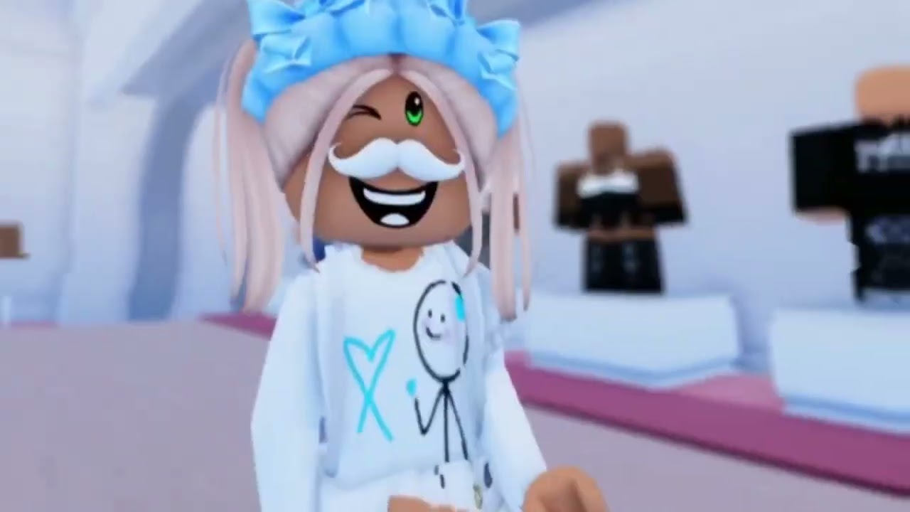 Whoever guesses my favorite color gets a pin + sub🙈💗 - YouTube