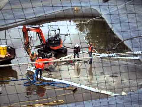 Sandbag Berm Sawcut Slurry Vacuum and Pump - YouTube