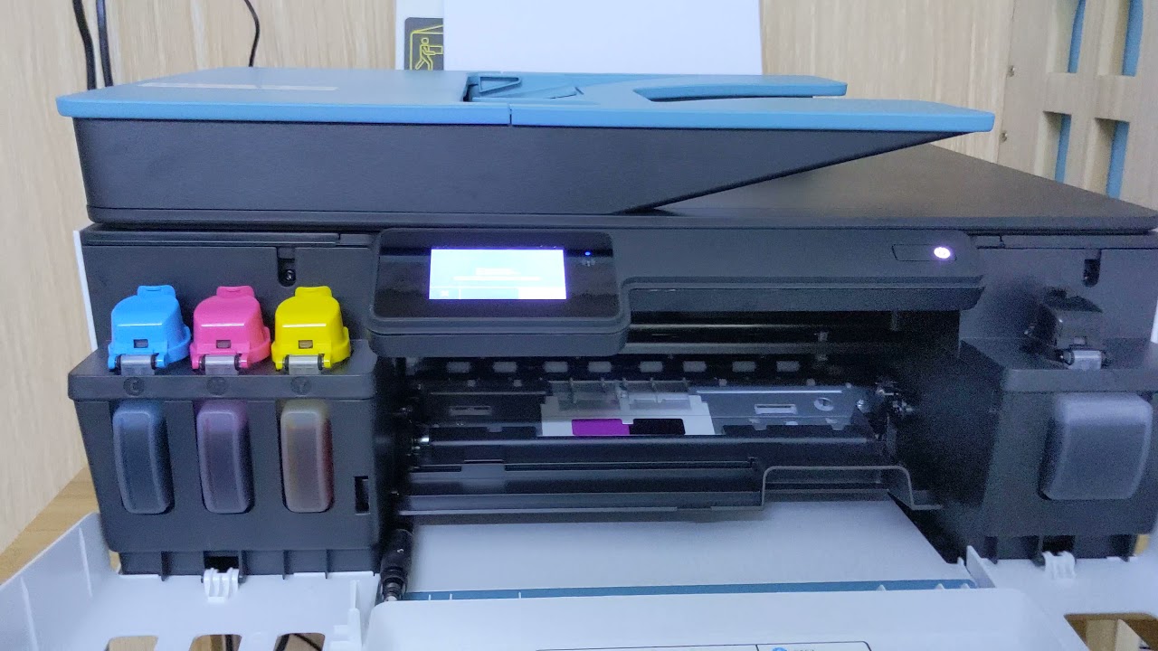 Inside a inkjet printer when it's printing - YouTube