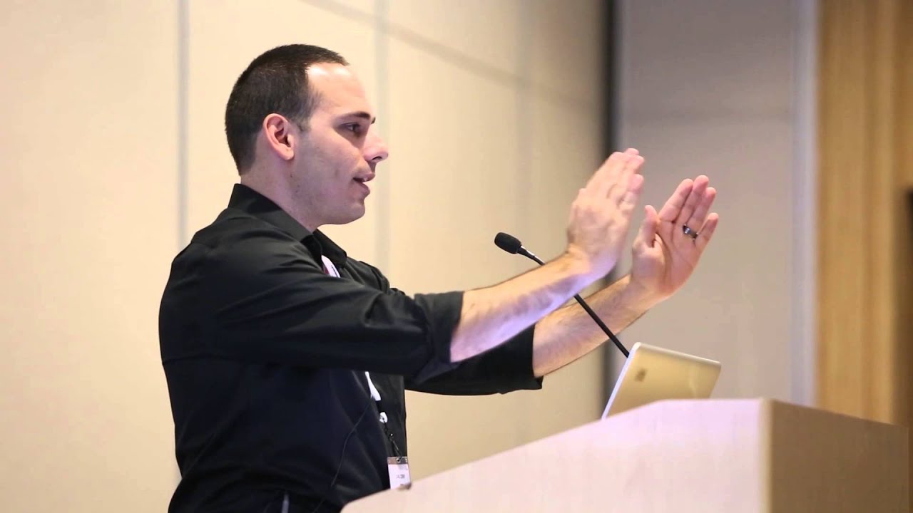 Carl Corry discusses mobile newsgathering at EIJ13 - YouTube