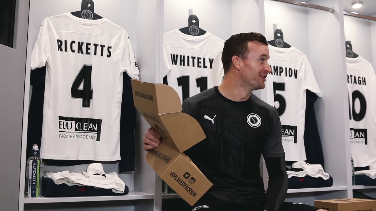 BOREHAM WOOD FC X PLAYER PACKS - YouTube