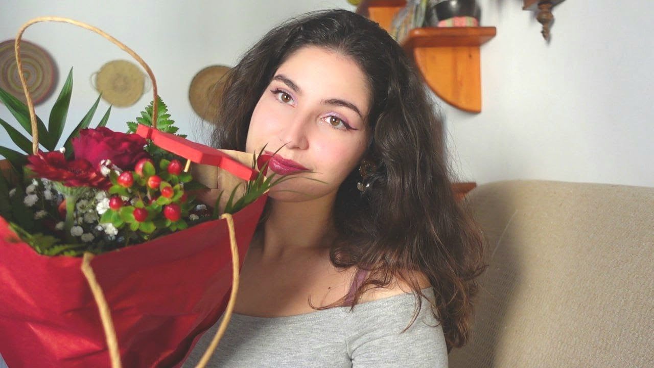 ASMR GIRLFRIEND CUDDLES YOU after Valentine's day Roleplay(hand ...