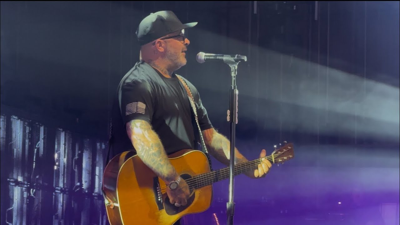 Staind - Epiphany (Live) - YouTube