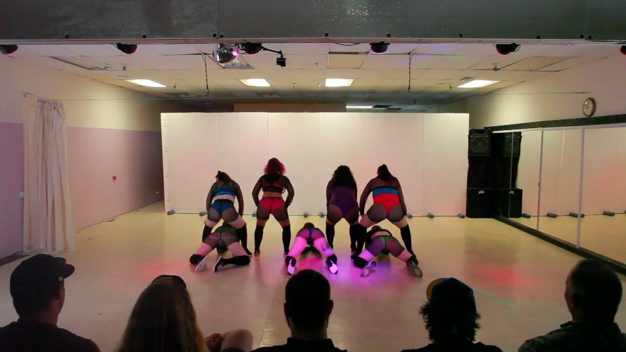 "Twerk" Twerk group - Summer Lovin' 2019 at Bastet Dance Fitness - YouTube