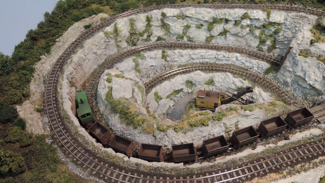 HOn 30 Narrow Gauge Coal Mine Railroad - YouTube