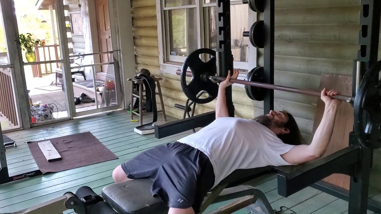 135 lb Bench press for 12 - YouTube