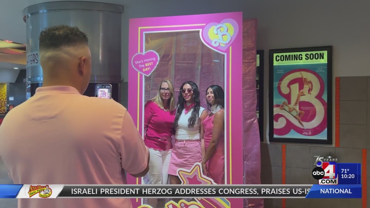 Blockbuster weekend brings out movie fams - YouTube