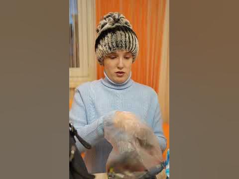 Мама покупает конфеты, которые ты понесешь в школу - YouTube