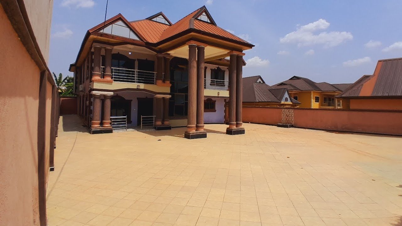 6 bedroom's smart storey building for sale at Kronum Afrancho - YouTube