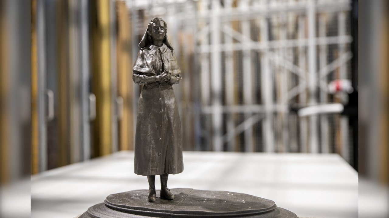 Lieutenant Colonel Vivian Bullwinkel AO MBE ARRC ED FNM FRCNA Sculpture ...