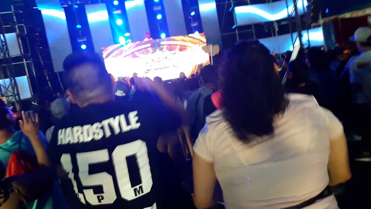 Sexi Circus Hay Caramba - YouTube