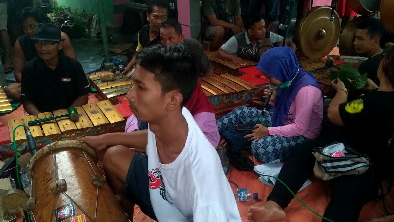Kendangane panjak pertalite Lembu peteng voc Sundari - YouTube Music