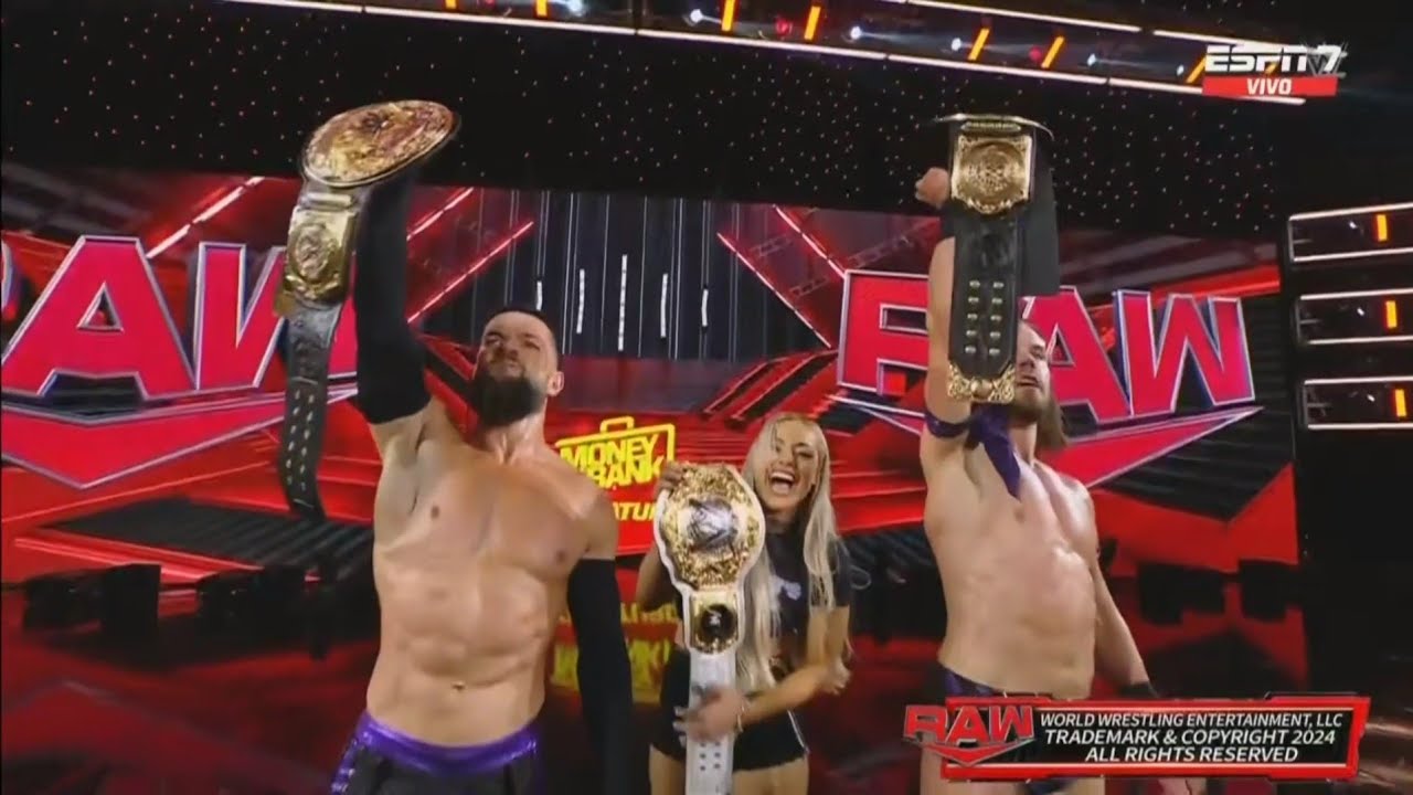 Liv Morgan ayuda a The Judgment Day a ganar los Campeonatos en Parejas ...