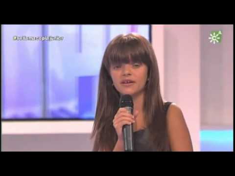 Entrevista Angela Dionisio- gala 10 junior - YouTube