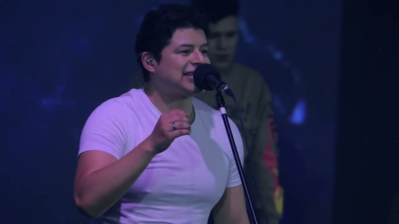 La Más Bella Historia (Reprise)(En Vivo) - OMAR EC - YouTube