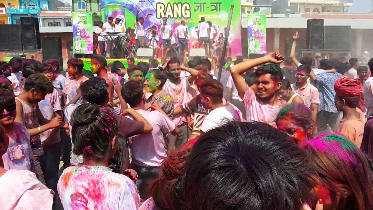 Holi dance - YouTube